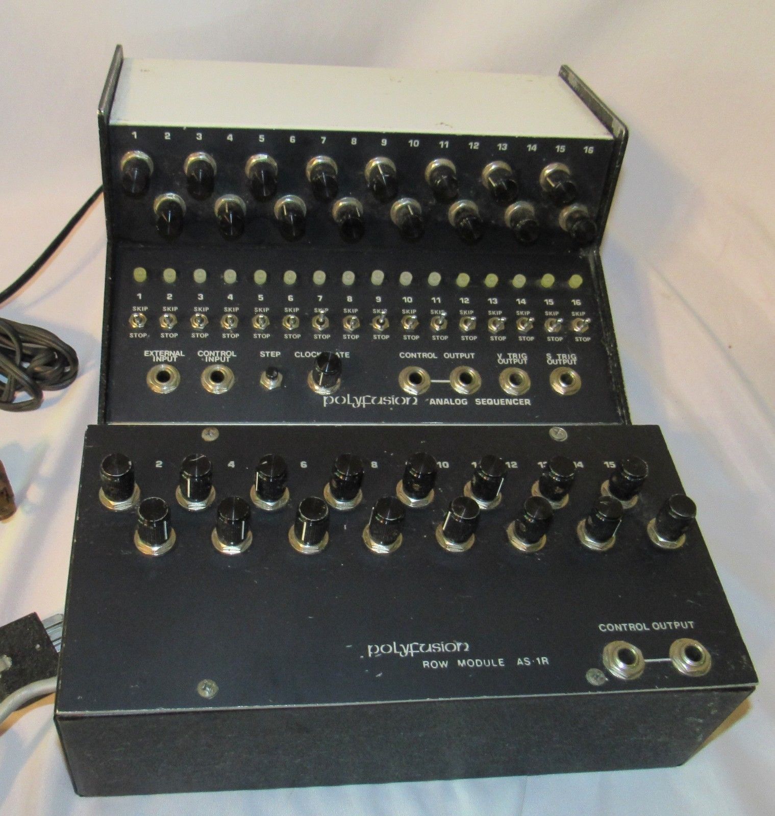 MATRIXSYNTH: Polyfusion Analog Sequencer & Row Modular AS 1-R ...