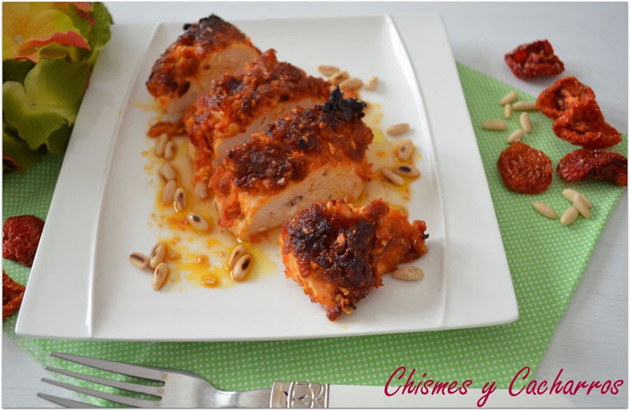 Pechuga de pollo asada con pesto de tomate - Chismes y Cacharros