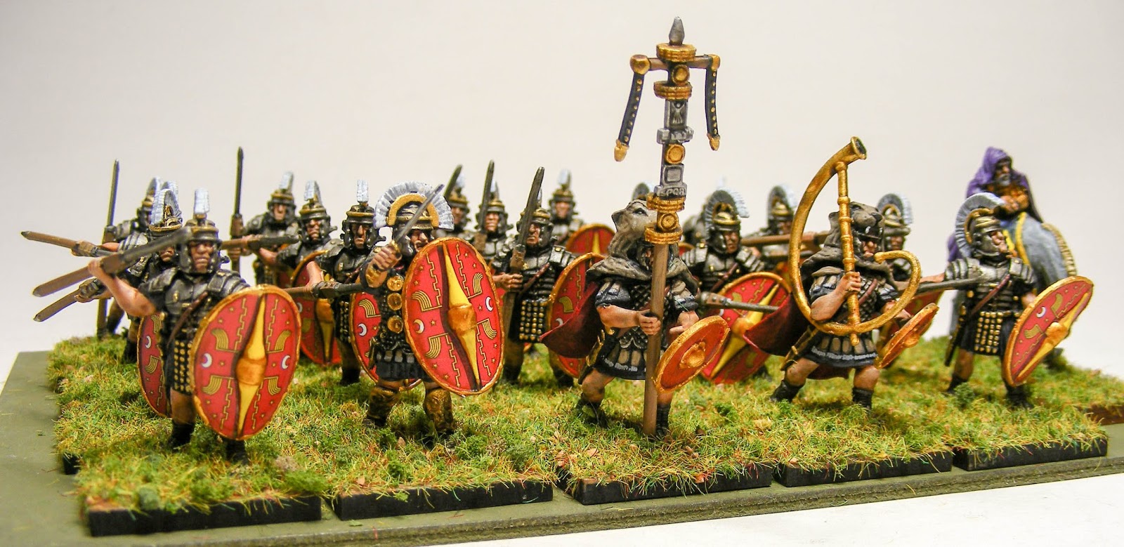 Evil Bob's Miniature Painting: 28mm Caesarian Roman Army