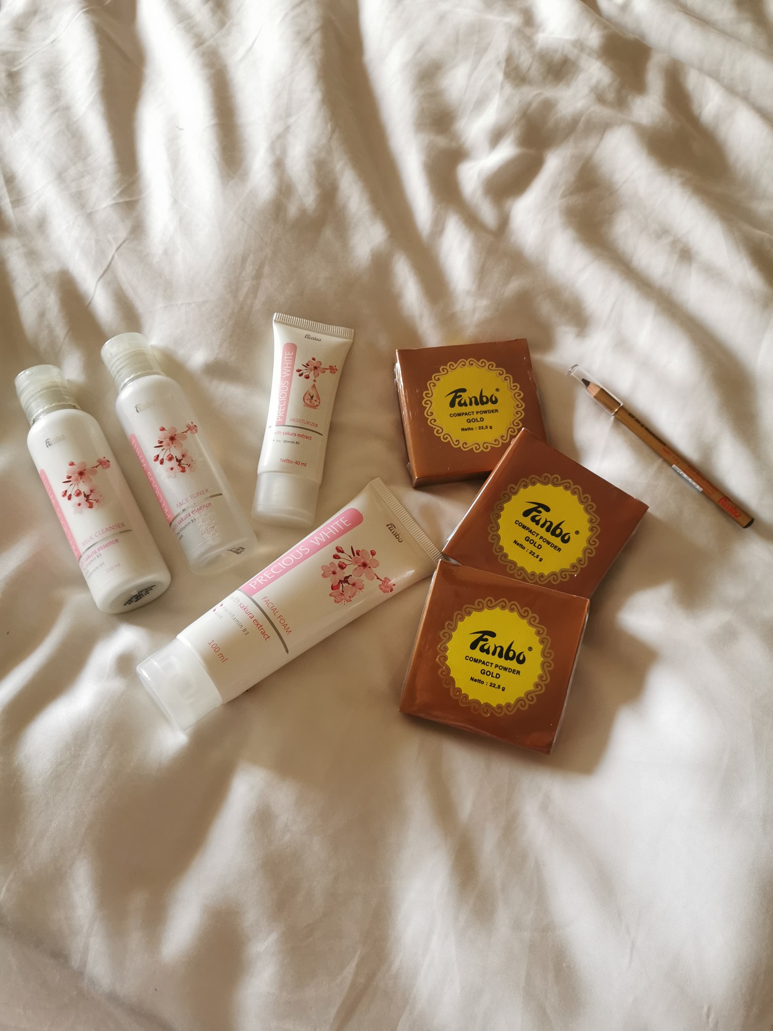 The Beauty Junkie - ranechin.com: Fanbo Cosmetics Now in Malaysia