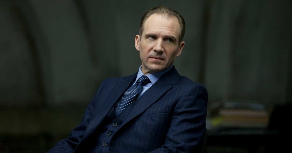 007 TRAVELERS: M - The head of MI6