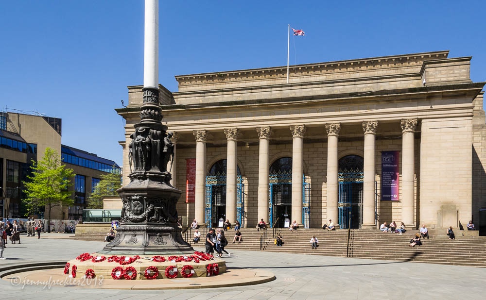 Saltaire Daily Photo: Sheffield's buildings, old and new