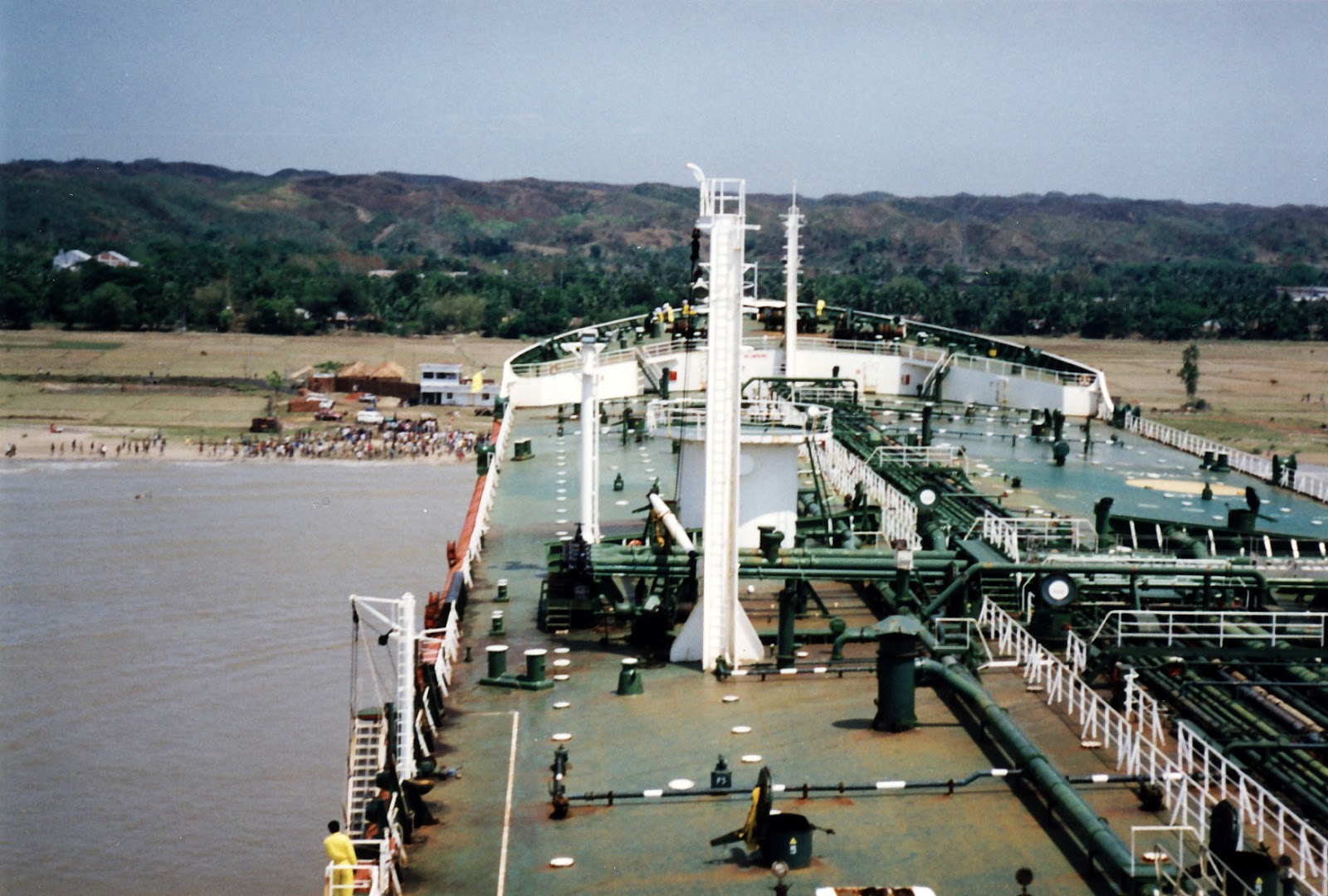 'ZIEN EN WETEN': NISO M.S. SHELL TANKERS B.V. ( SLOT.)