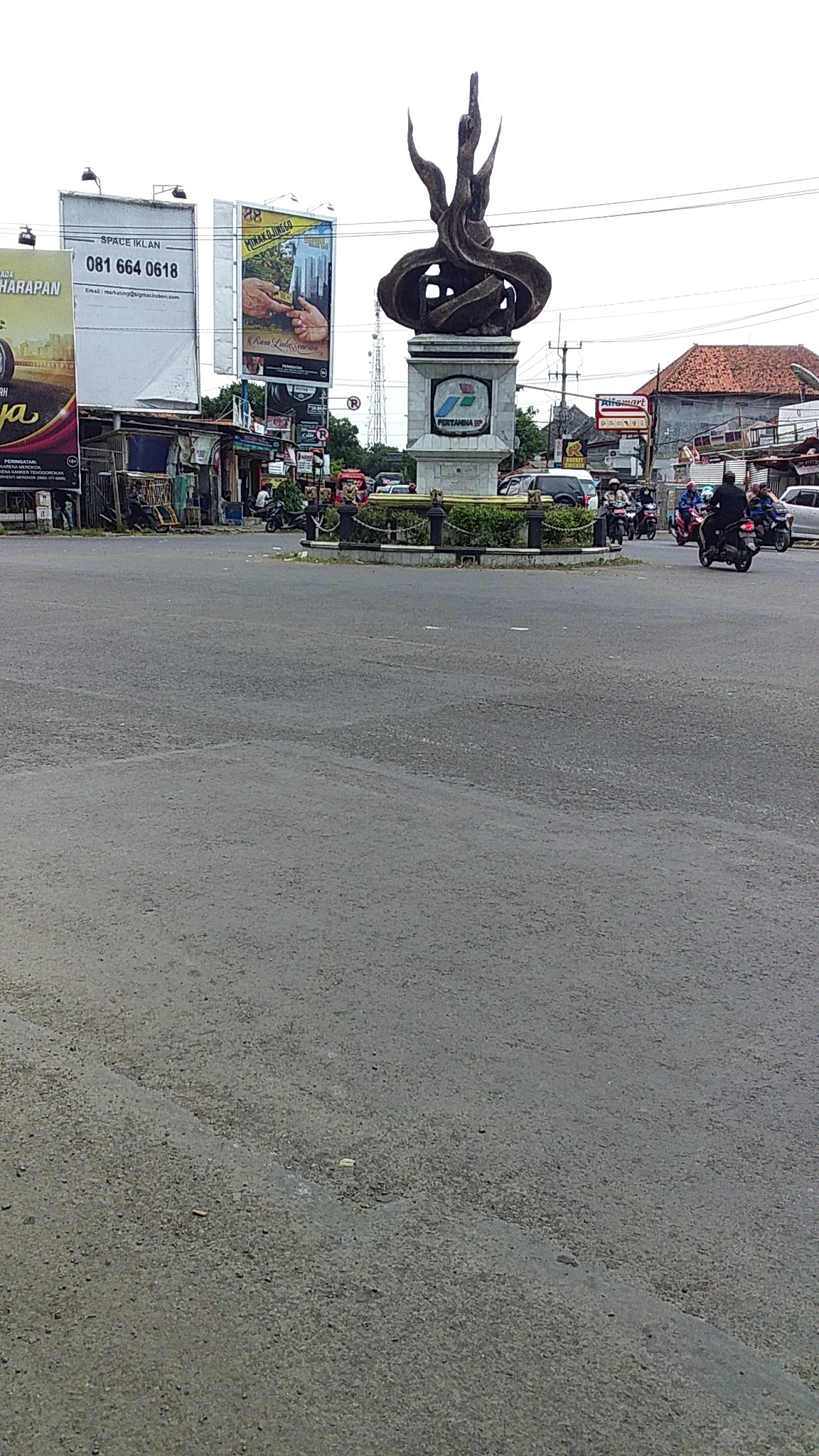 SINDUPRAJA: TUGU API KARANGAMPEL