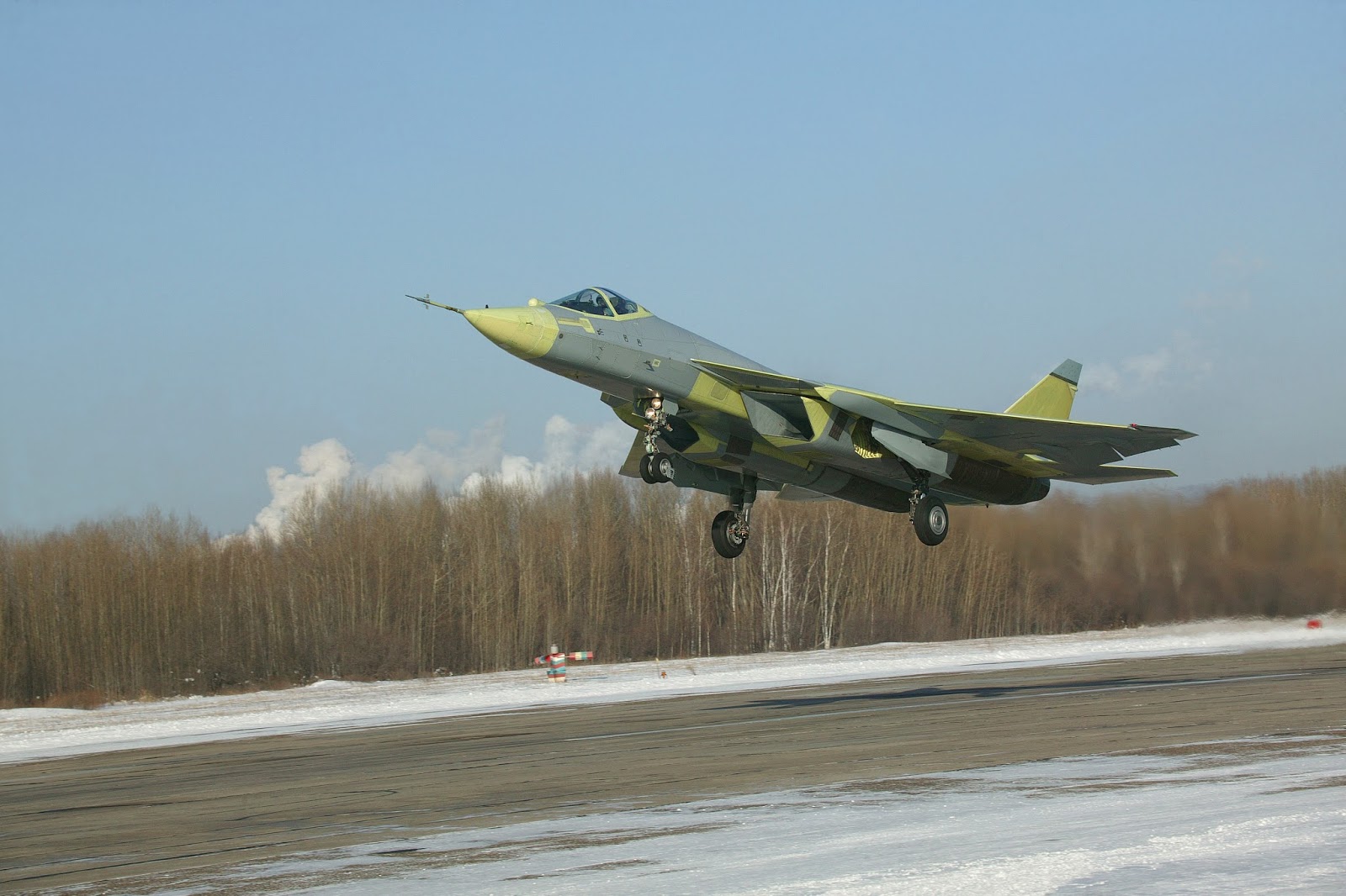 Full Frame: Sukhoi PAK-FA : Ivan's Badass Stealth Fighter