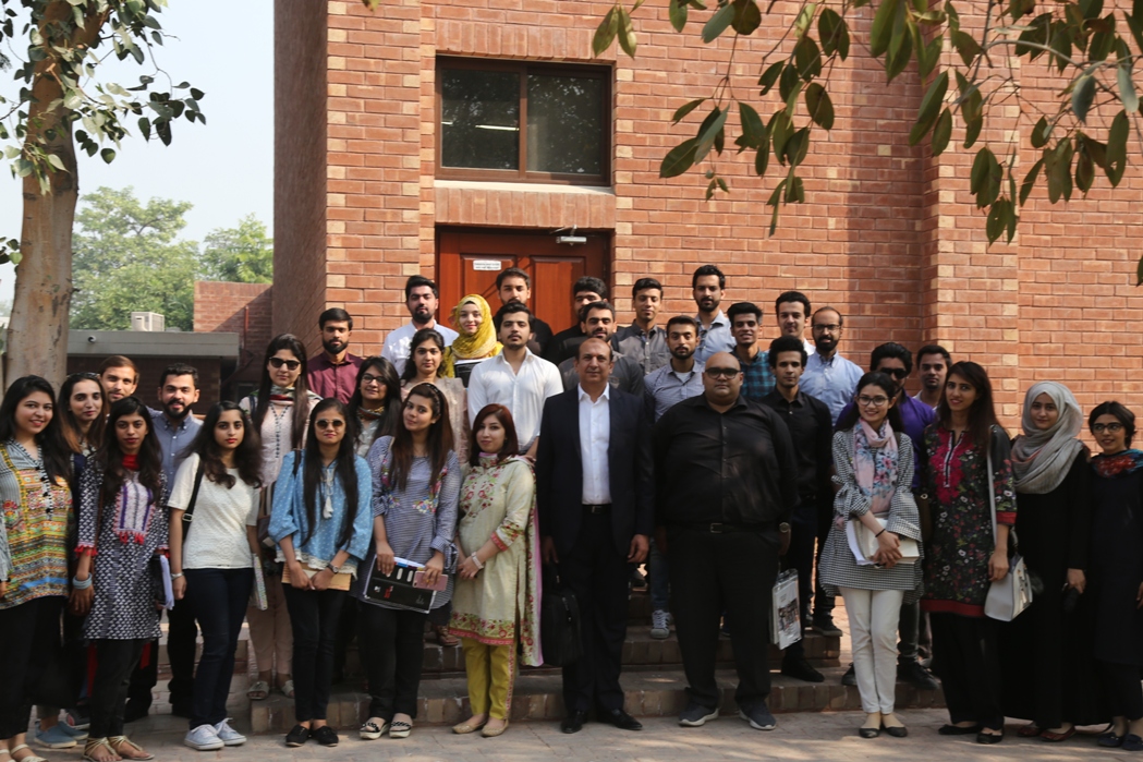 Lahore School of Economics: October 2017