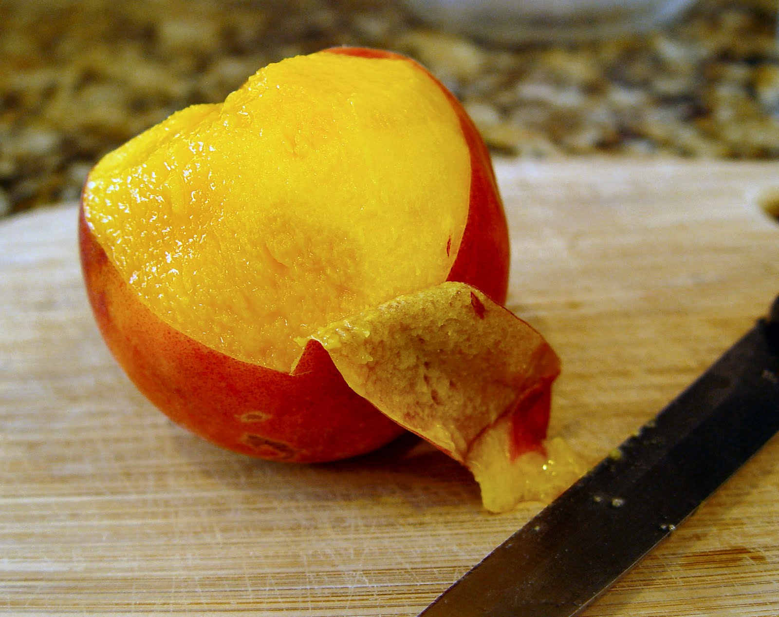 How to Cut and Peel Peaches – Jamie Cooks It Up