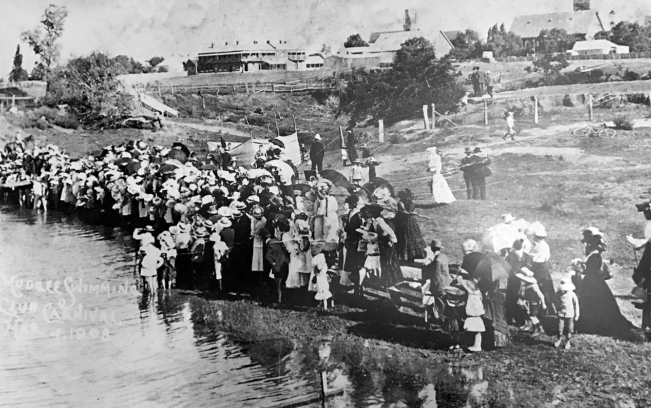 Historical Australian Towns: Mudgee, NSW: The Nest in The Hills