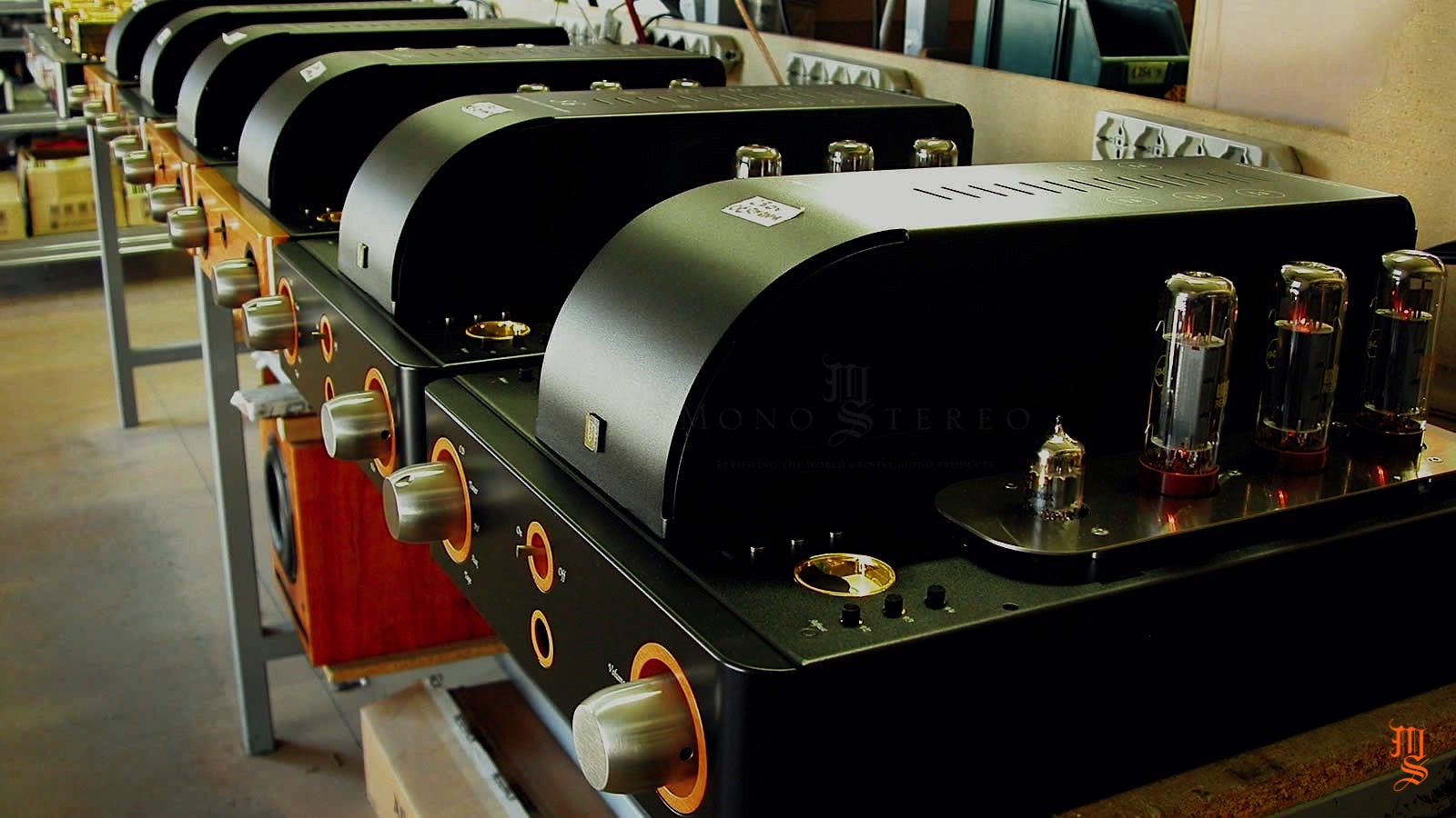 UNISON RESEARCH S6 TUBE AMPLIFIER – Ultimate High-Fidelity