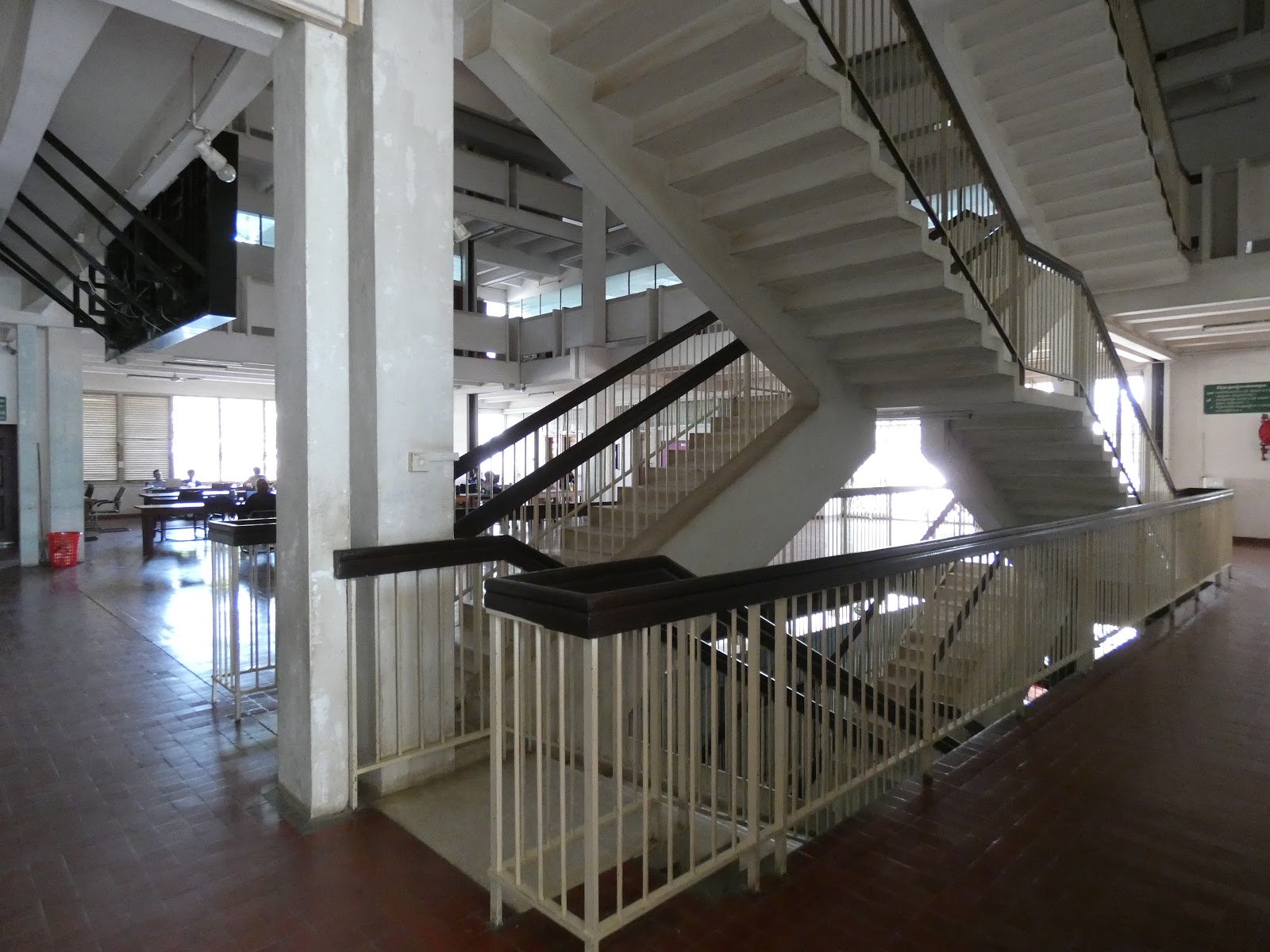 It is not a Cambodian Architecture Lab.: Institute of Foreign Languages ...