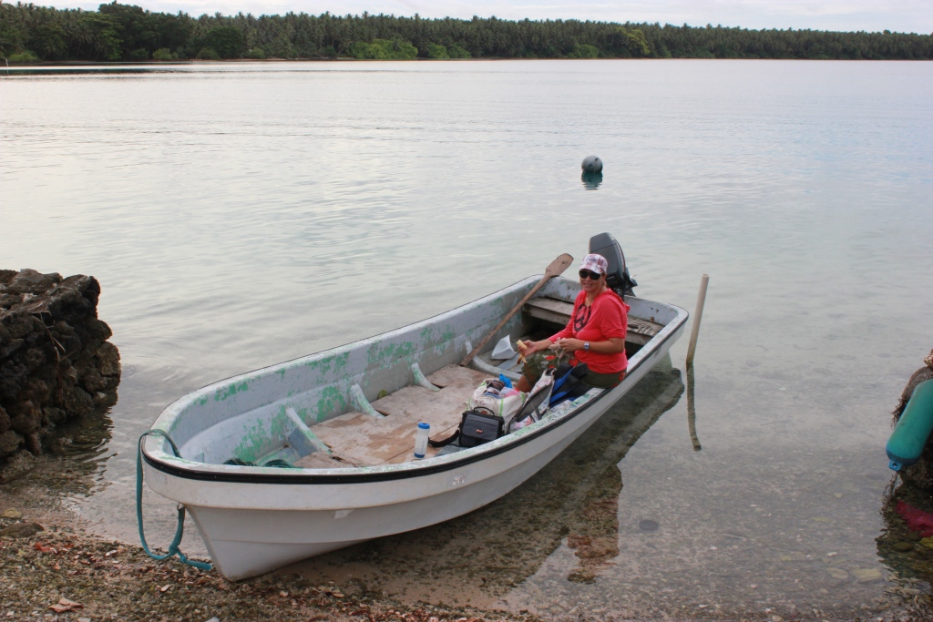 Cocktails out of Coconuts: Mokil Trip
