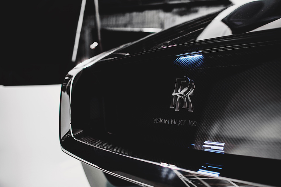 Here’s a Closer Look at the Insane Rolls-Royce 103EX Concept...*