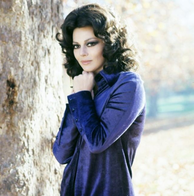 Italian Classic Beauty: 25 Glamorous Photos of Giovanna Ralli in the ...