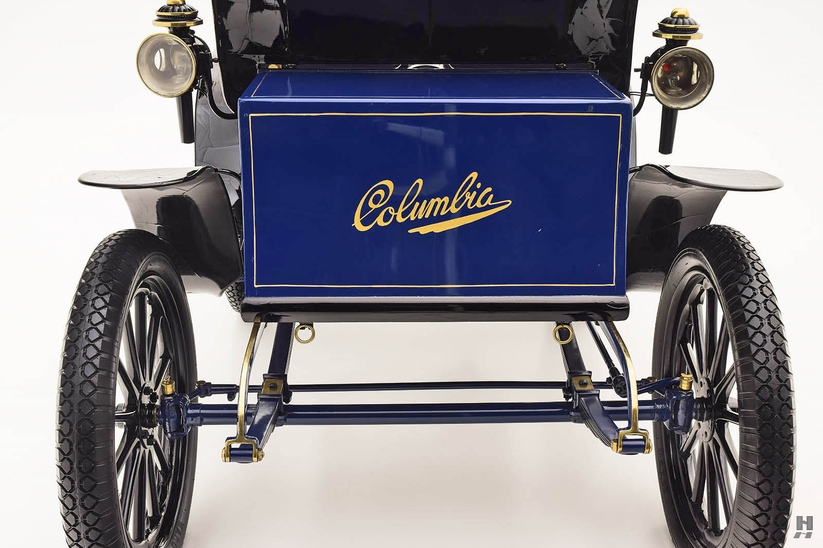 American Auto Emblems: COLUMBIA