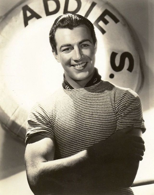 Fabulous Portrait Photos of a Young and Handsome Robert Taylor in the ...