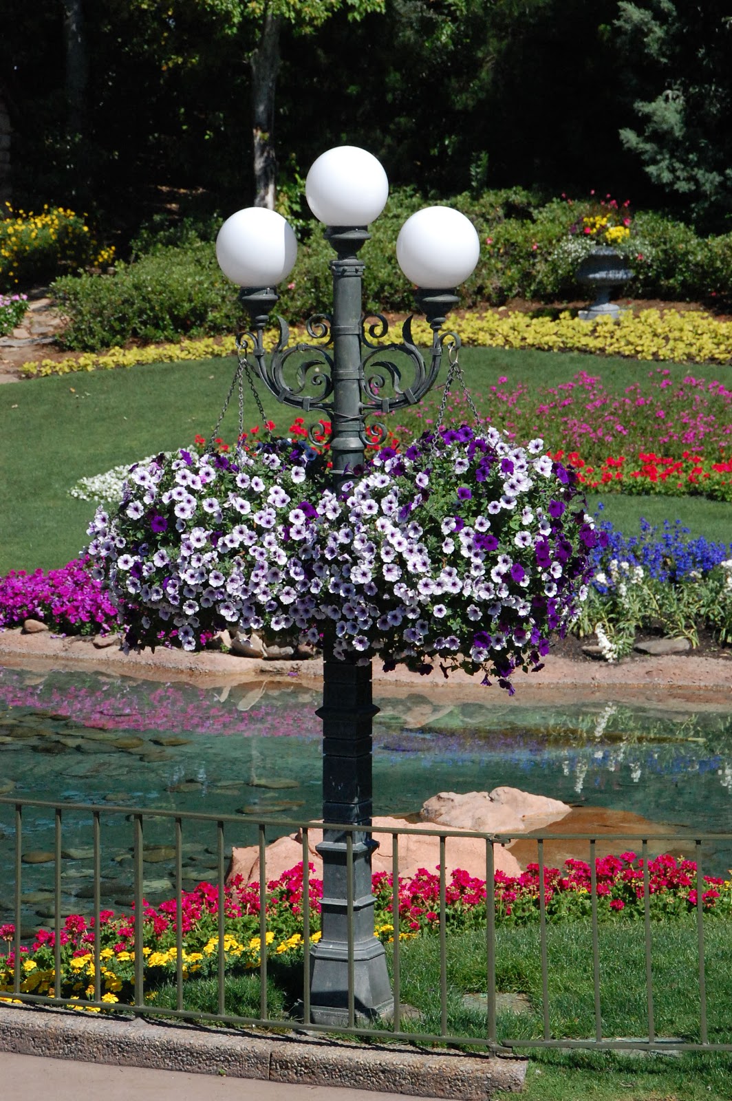 Journal Jots: Flower Arrangement on Decorative Light Pole