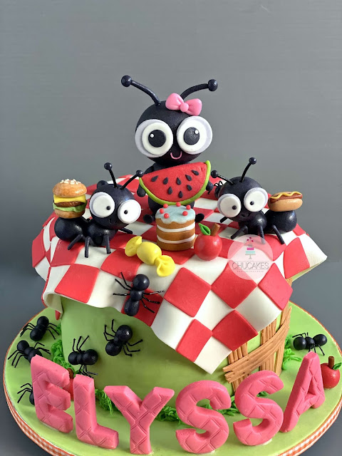 CHUCAKES : Ants Cake