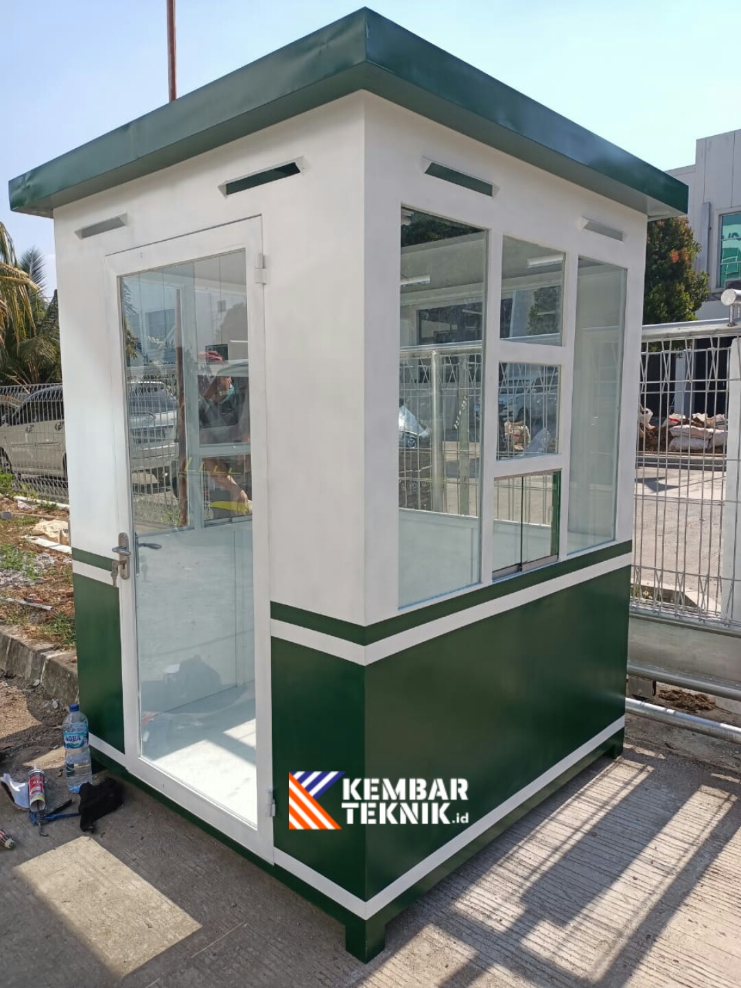 Pos Satpam Model Tertutup/Pos Parkir - Pesanan PT. Jaya Nasional Desain.