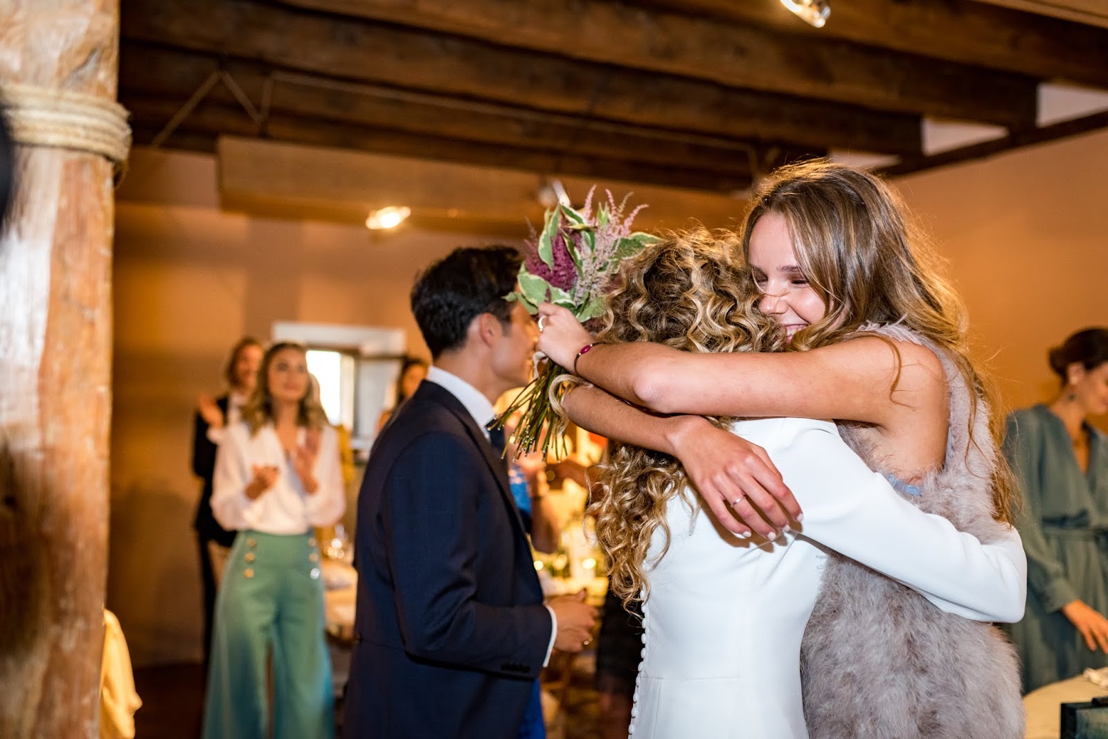 La "emocionante" boda de María y Jorge en Pedraza