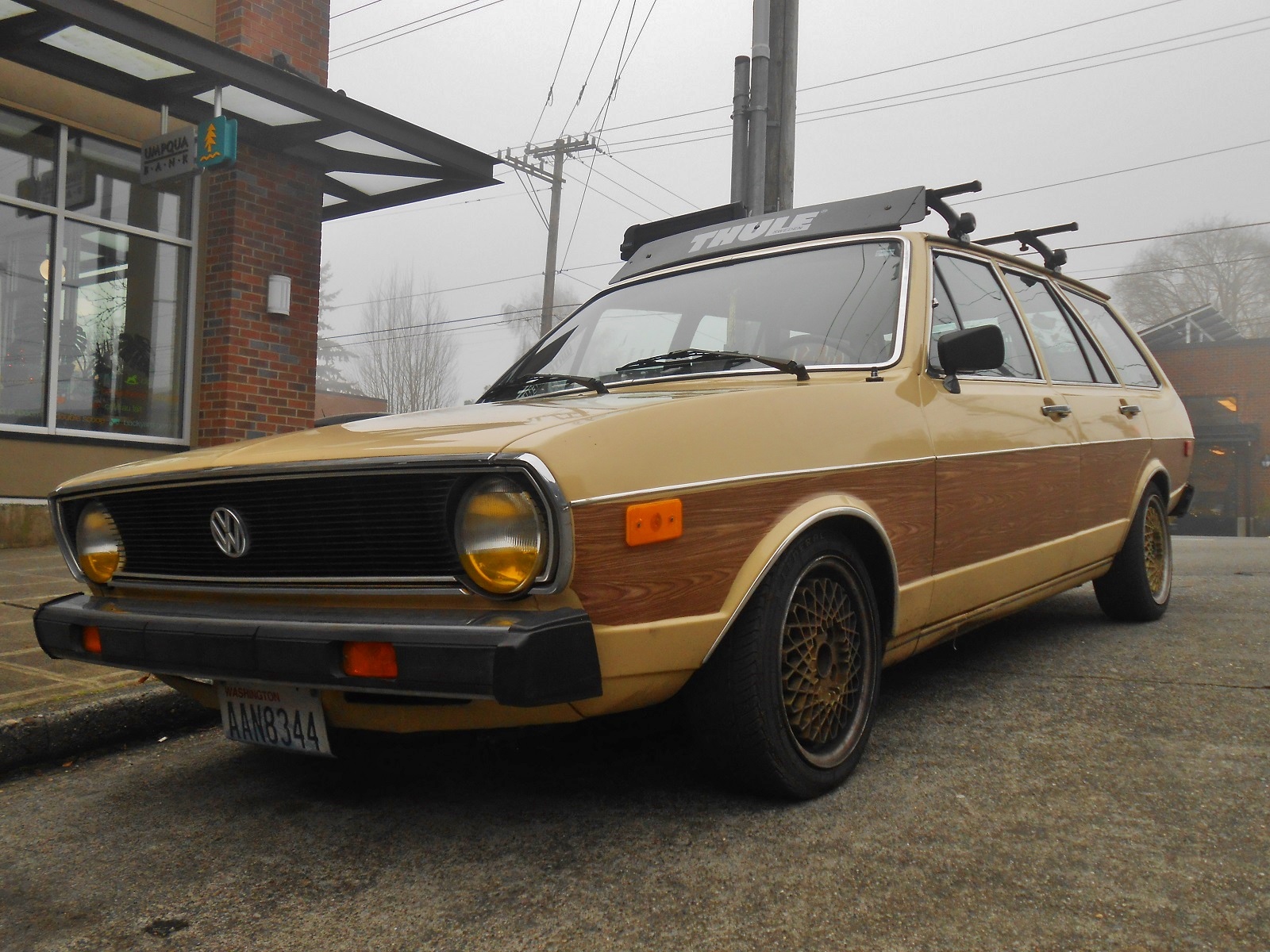 Seattle's Parked Cars: 1976 VW Dasher Wagon