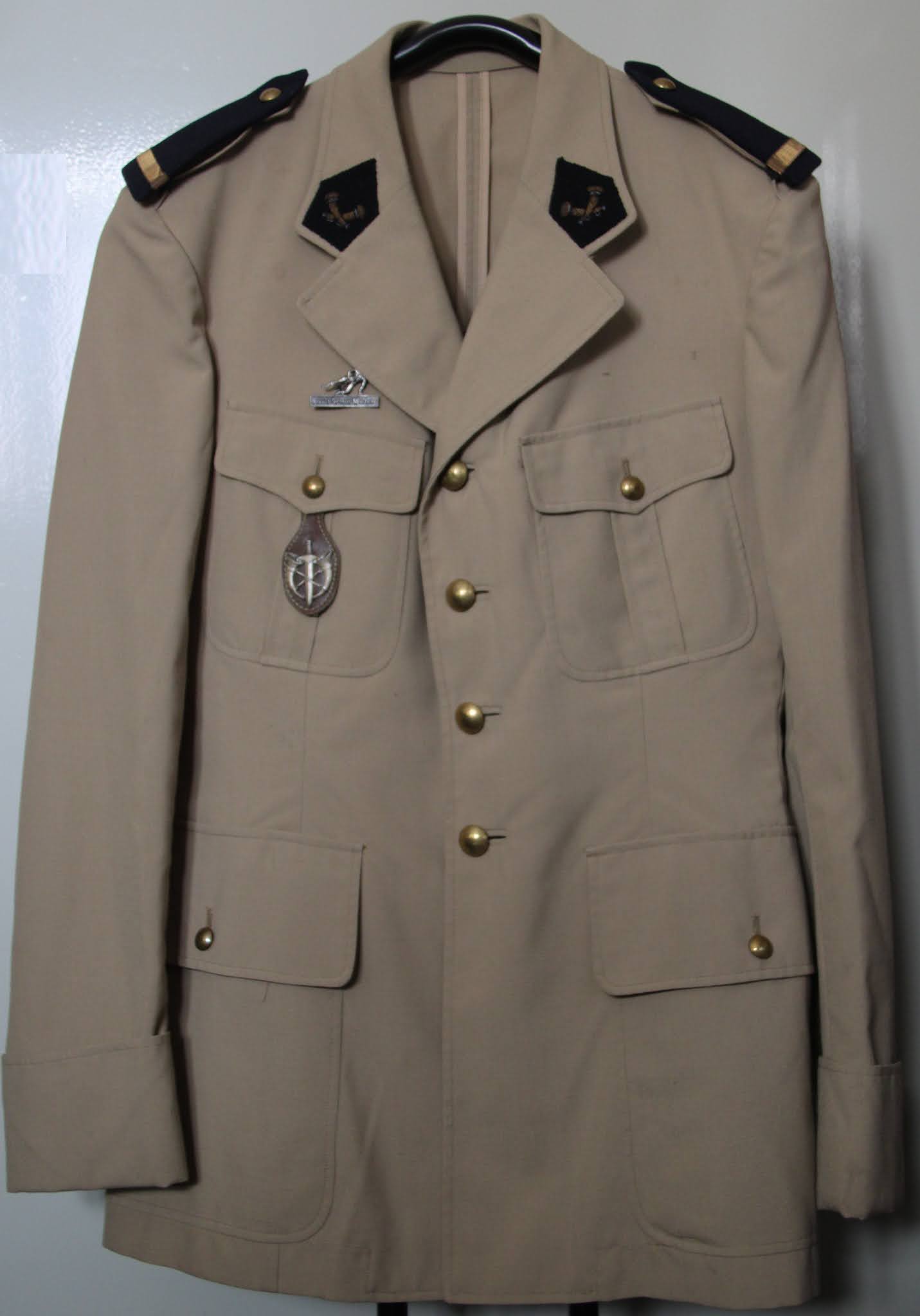 LA POSTE AUX ARMEES: La tenue de travail de la poste aux armées