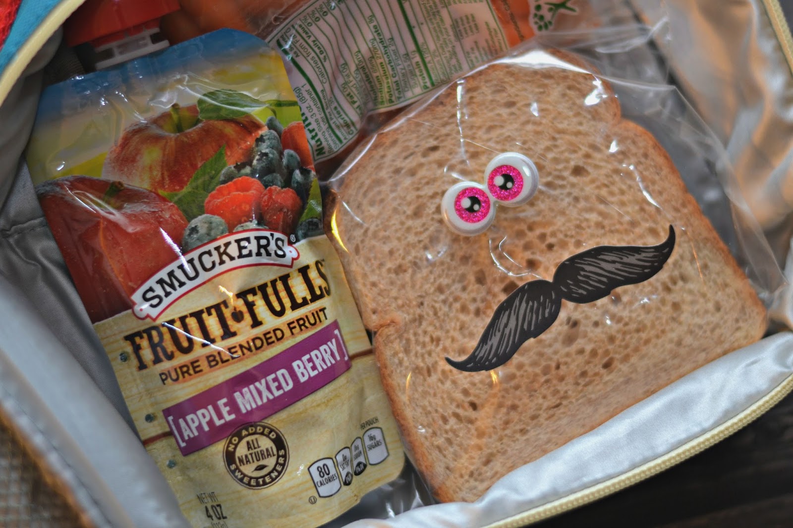 "Snackation" Silly Face Sandwiches - Building Our Story