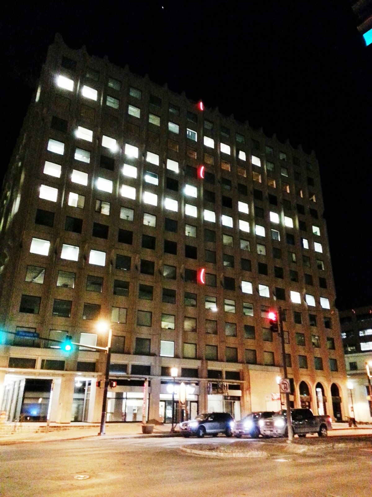Robert Dyer @ Bethesda Row: LED LIGHTS ADDED TO FACADE OF AIR RIGHTS ...