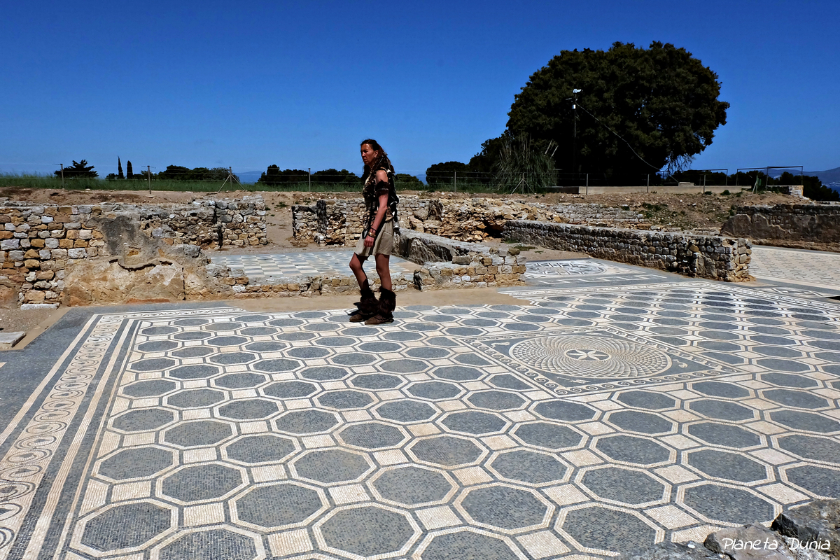 Planeta Dunia: Empúries: puerta de entrada de griegos y romanos