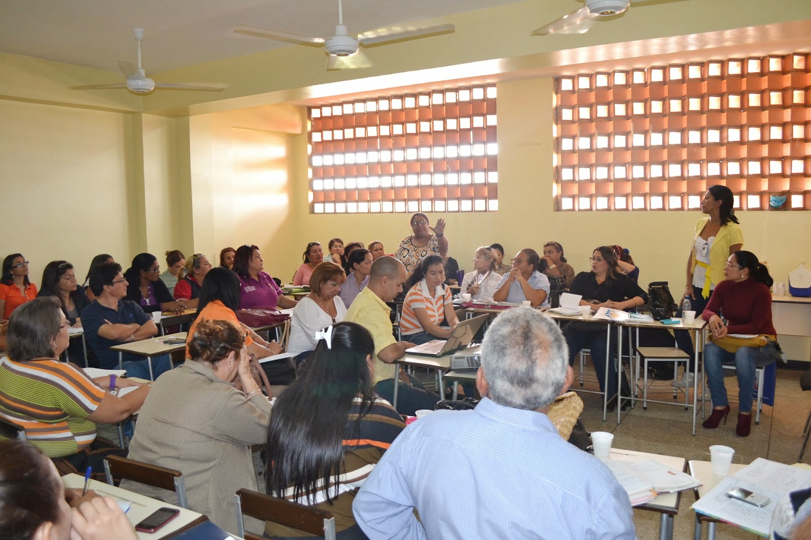 PNFE DE LA UBV ZULIA Y EL SENIFA REALIZAN ENCUENTRO