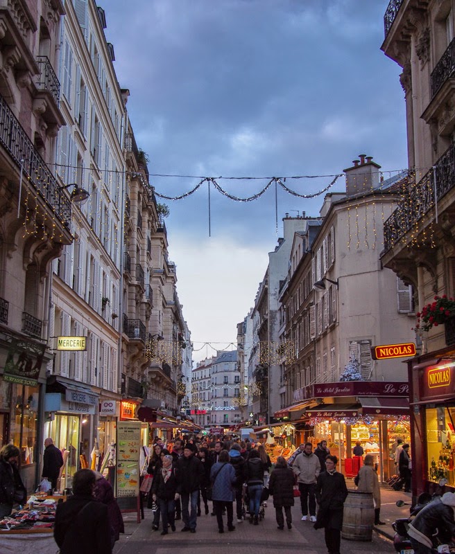 France: Rue de Lévis market street- shopping the Parisian way