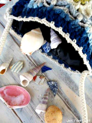 The Floral Hook: The Birkenhead Beach Comber Bag!