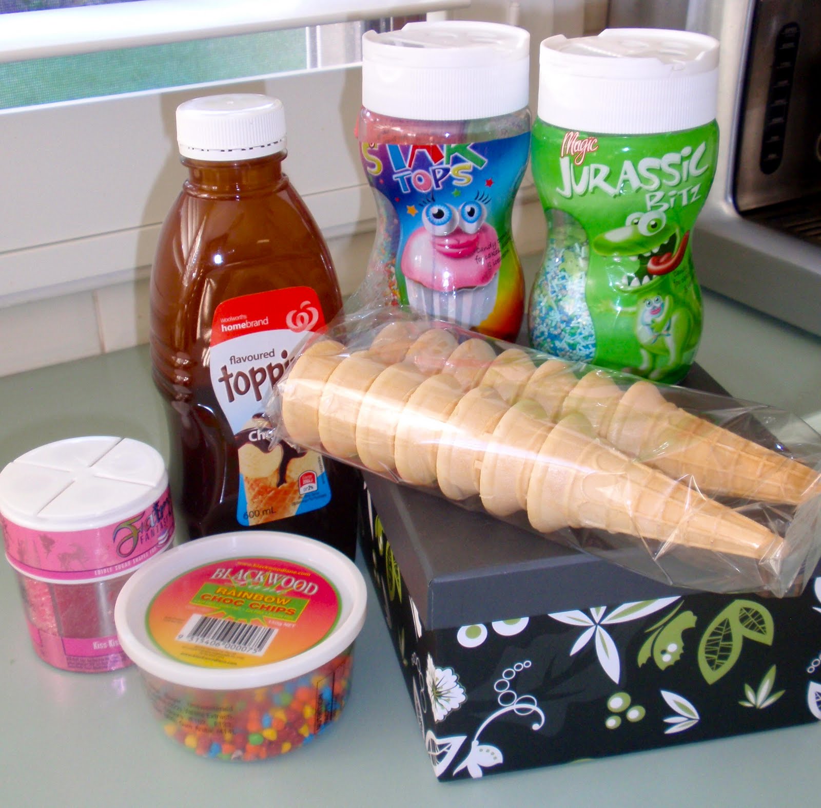 Giggleberry Creations!: Ice Cream Sundae Kit Gift - DIY