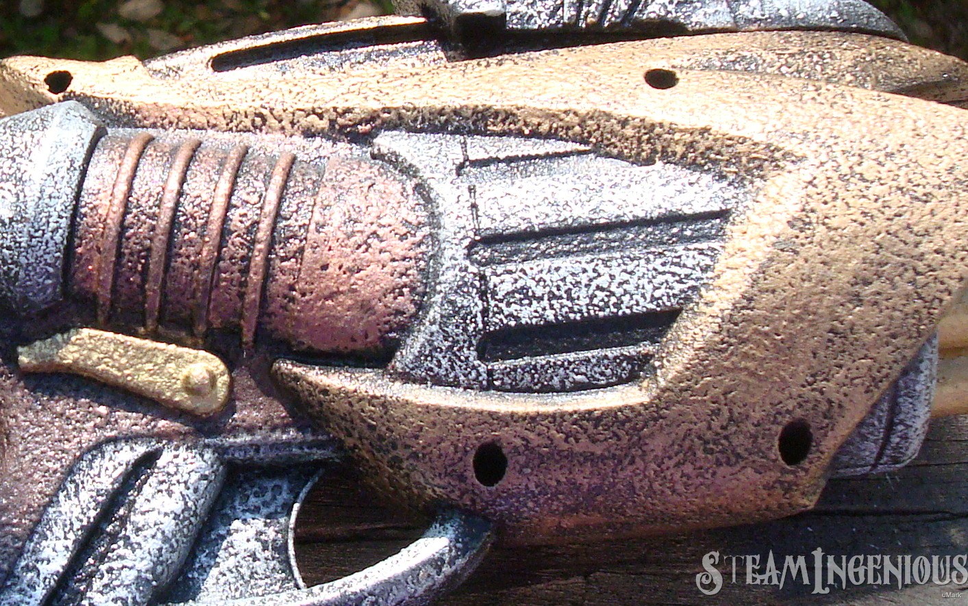 Steam Ingenious: Tutorial: Painting a Steampunk Gun with Textured Paint
