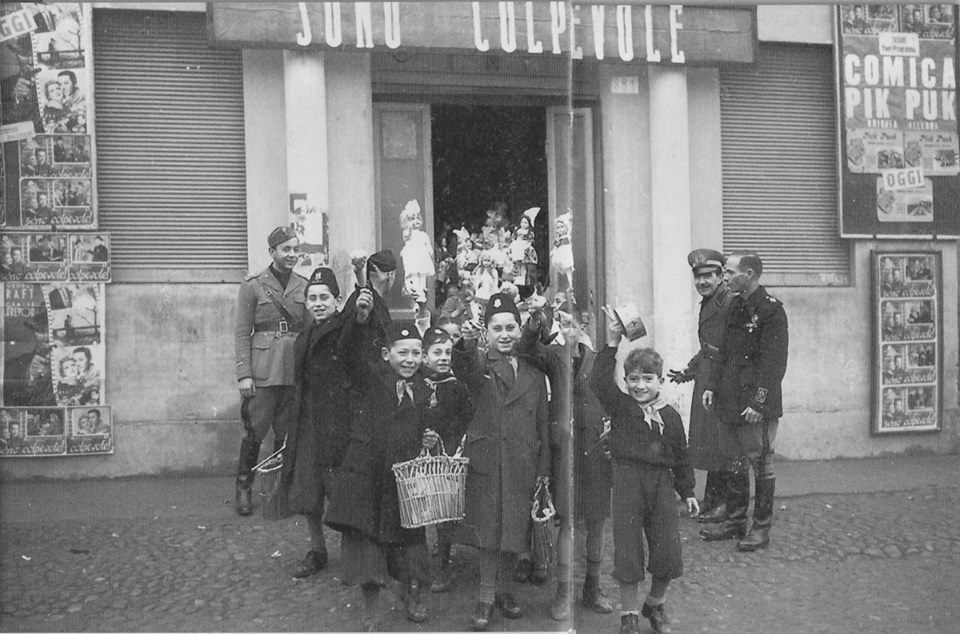 SVEGLIA!: L' OPERA NAZIONALE BALILLA