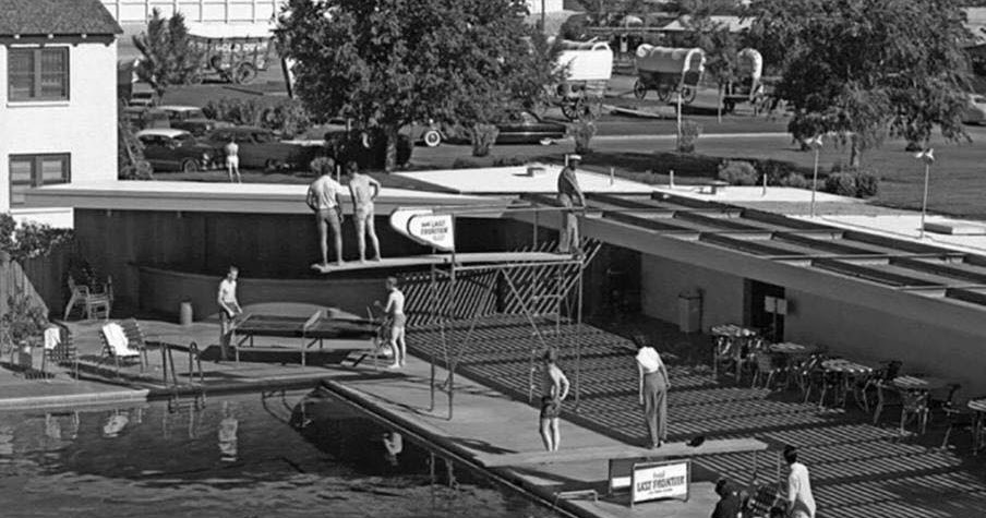 Realm Of Retro : High-Diving Board