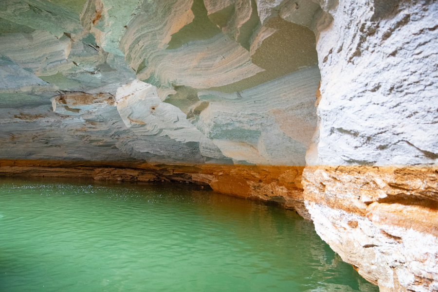 Birds of Saudi Arabia: Heet Cave – near Riyadh