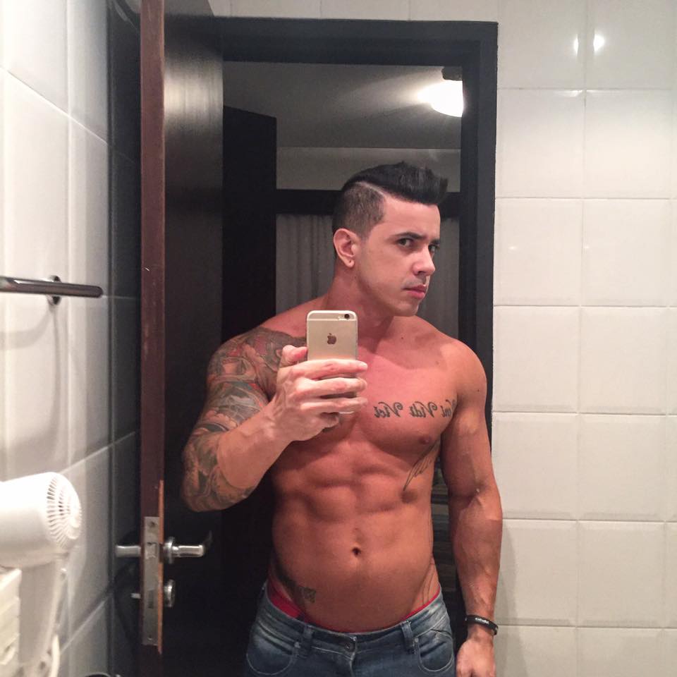 THE CATS BOYS: HOT+: Rafael Muniz