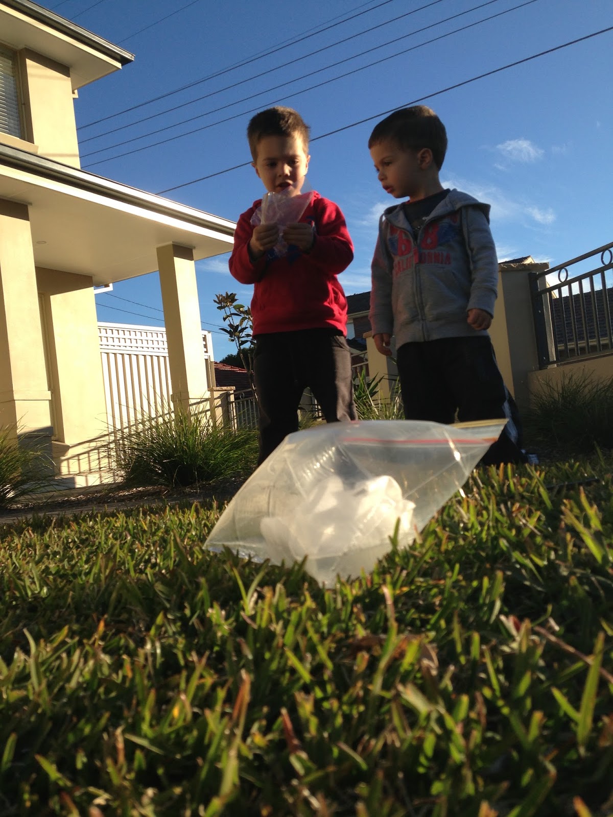 Science Monday! Science Experiments for young kids: Exploding Lunch Bag