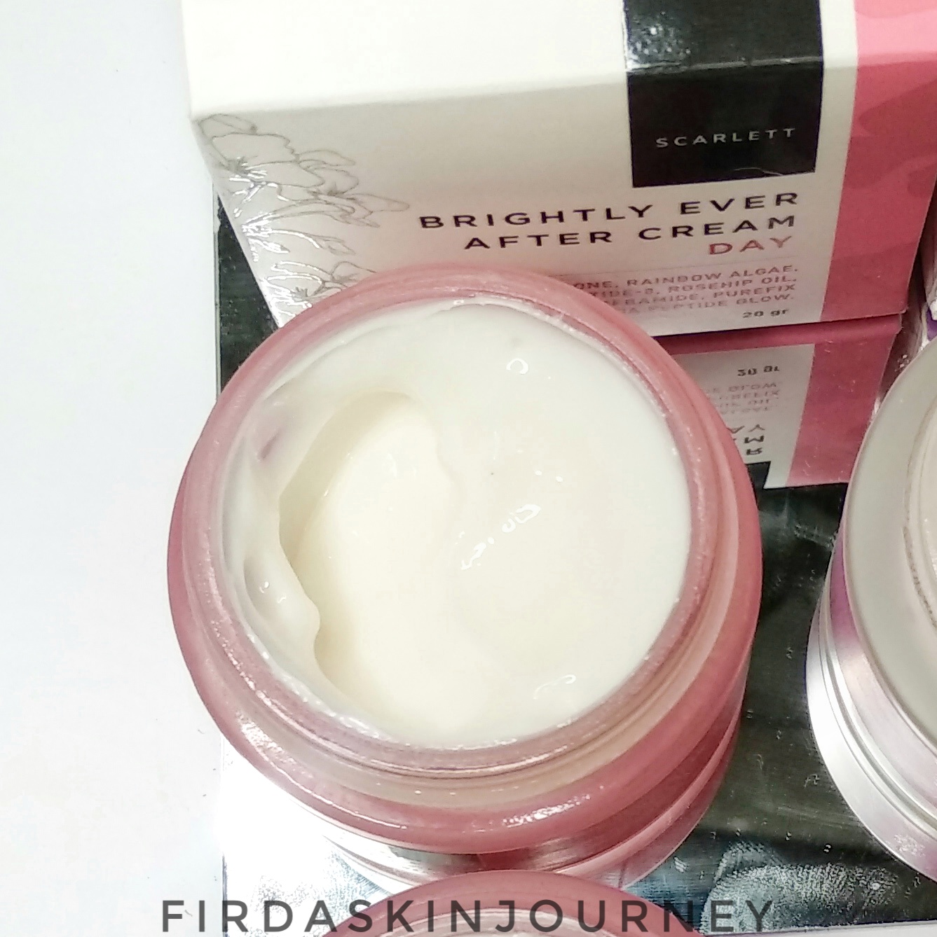 Review: Scarlett Whitening Day Cream & Night Cream, Worth To Try ...