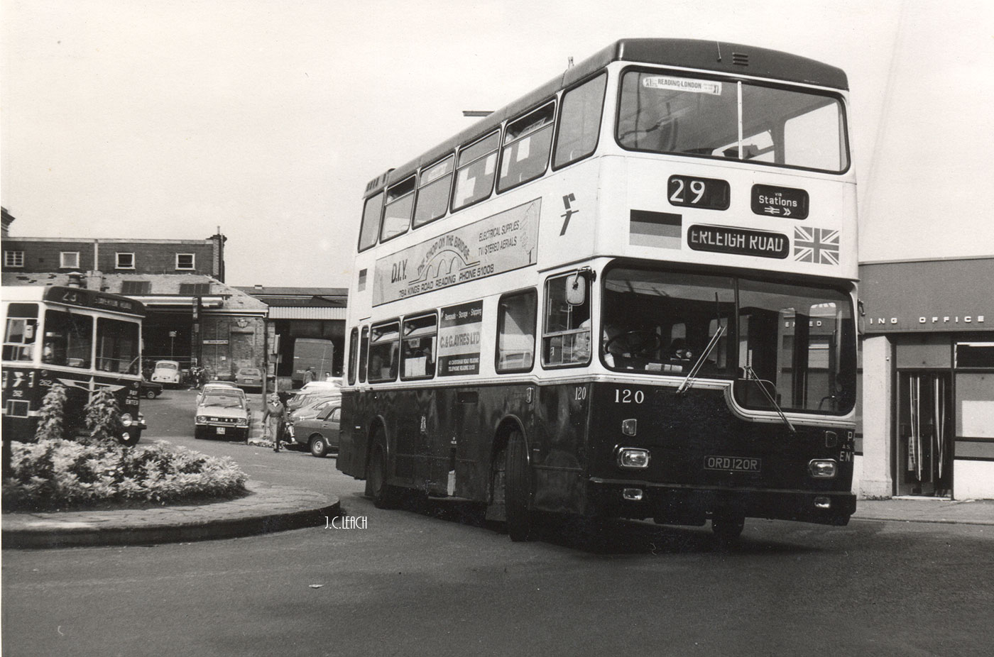 Busworld Photography: ORD 120R Reading Trasport MCW-Scania Metropolitan