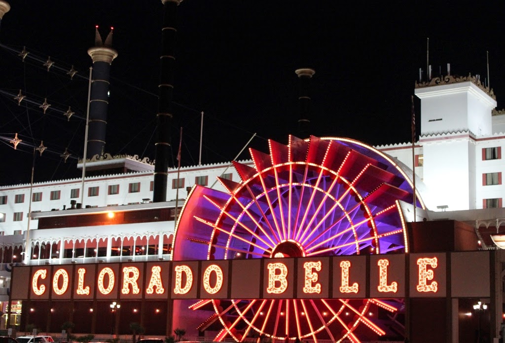 Laughlin Buzz: Laughlin at Night