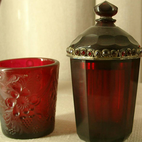 Conciatore: Gold-Ruby Glass