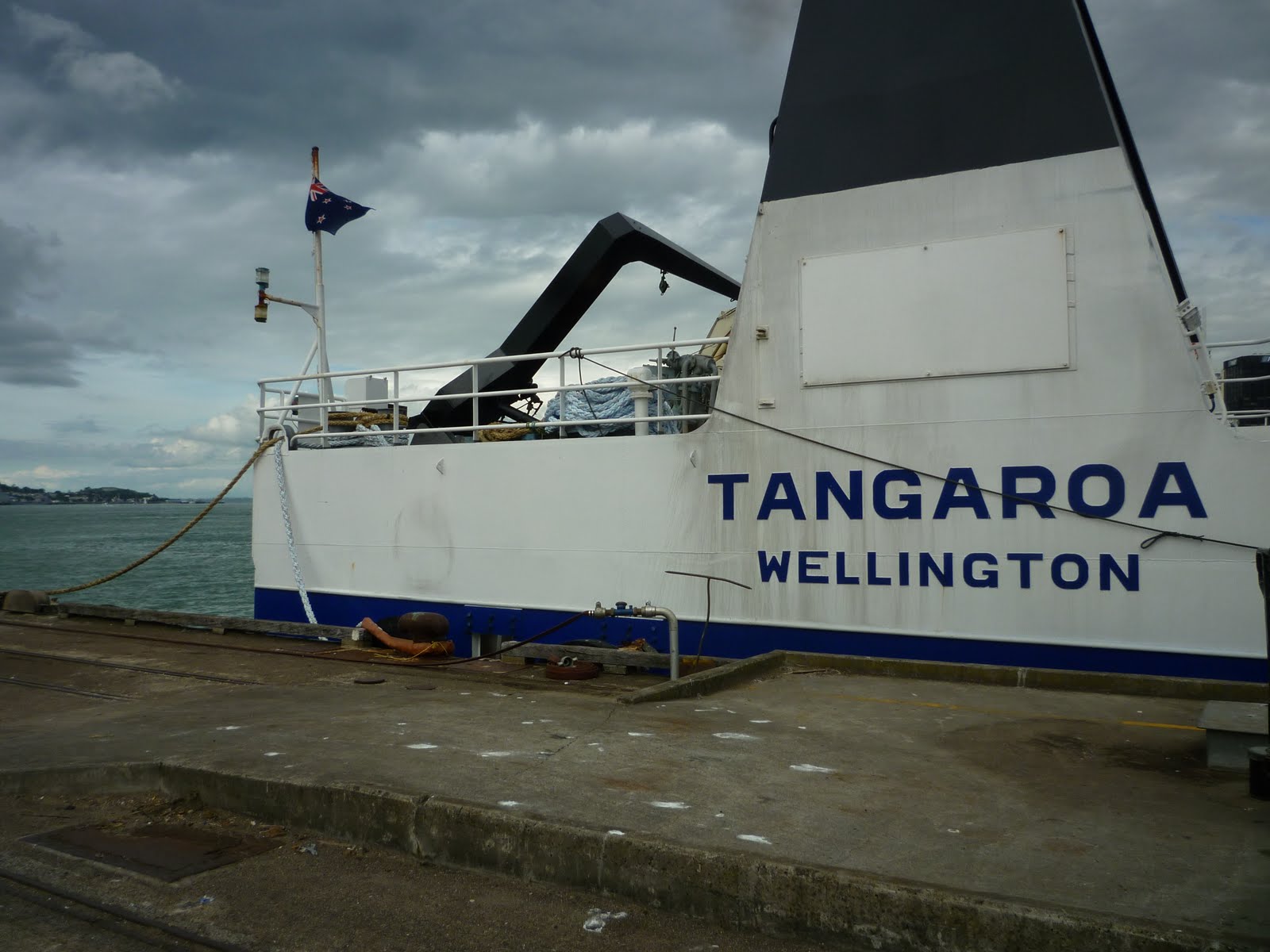 In an Octopus's Garden: R/V Tangaroa