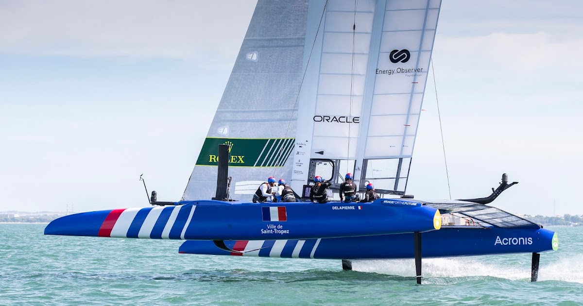 Grand début de Quentin Delapierre à la barre du SailGP français ...