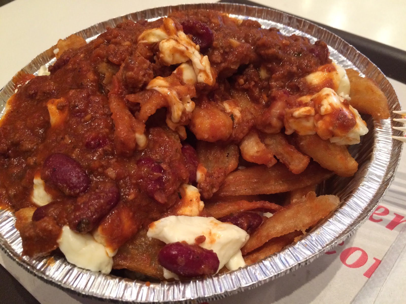 Poutine Au Chili From Le Smart Burger / スマートバーガーのチリ プーティン ~ I'm Made of ...