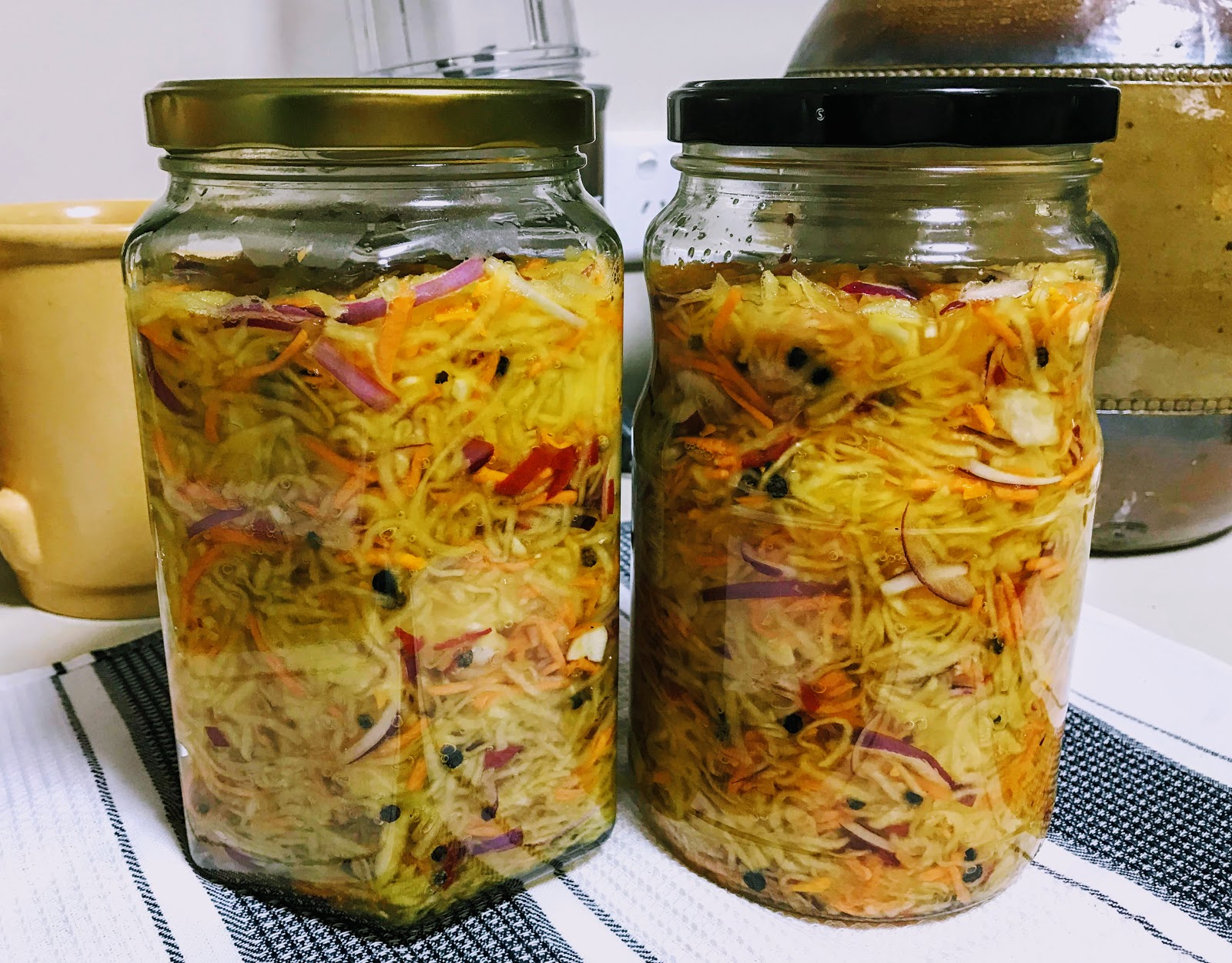 Sustainable Living Choices: Green Pawpaw Pickles