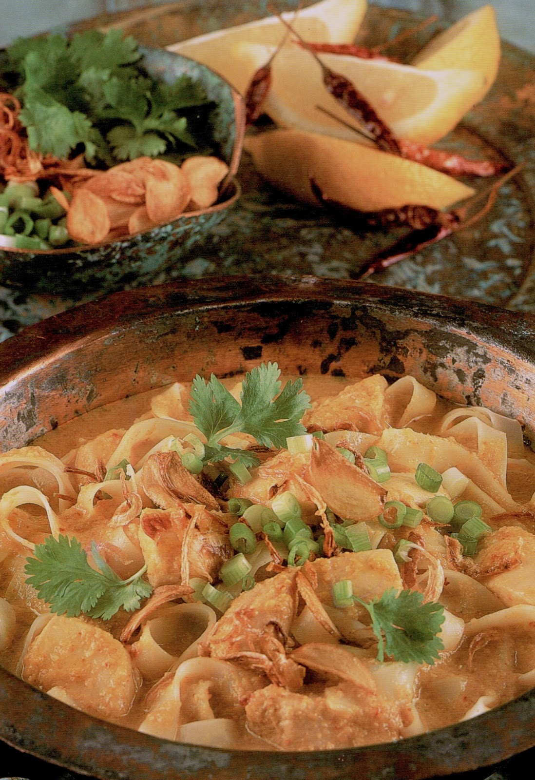 Bawarchi Tola- Food Lovers Market : Burmese Chicken Curry Khauk swe ...