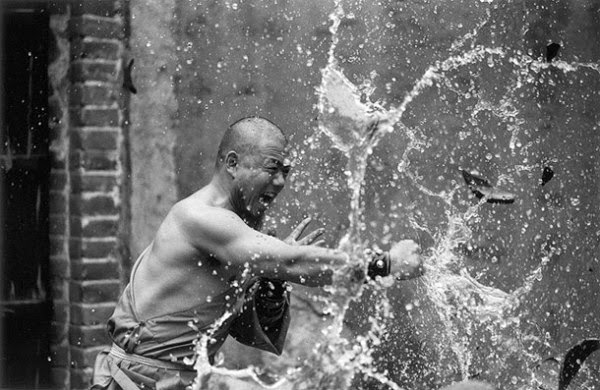Awe-Inspiring Pictures Of Shaolin Monks Training