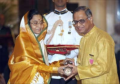 Biography of N. R. Narayana murthy.