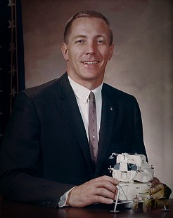 Apollo 13 Timeline: 1970/04/07: La rosolia del pilota del Modulo di ...